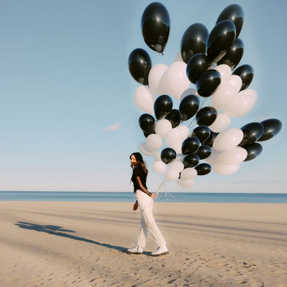 MIA BARON Turns Heads With Debut Single ‘Hide And Seek’ – GIG GOER